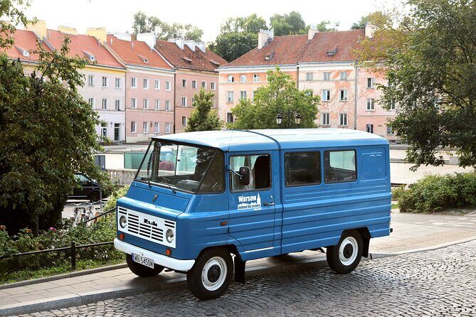 Must-do sites in Warsaw: retro car private tour with hotel pickup - Who is this tour best for?