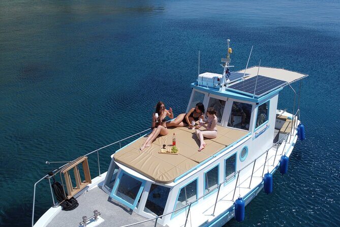 Mykonos boat tour-unlimited drinks-small group(new product) - Key Points