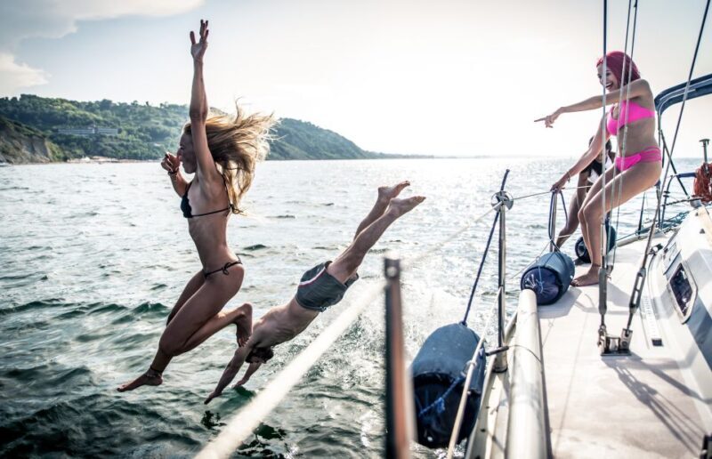 Mykonos: Catamaran Cruise With Meal and Drinks - Key Points