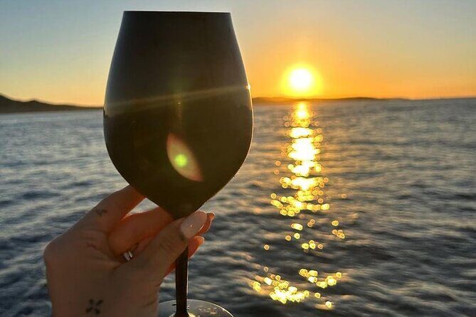 Mykonos Private Sun Set Cruise - Key Points