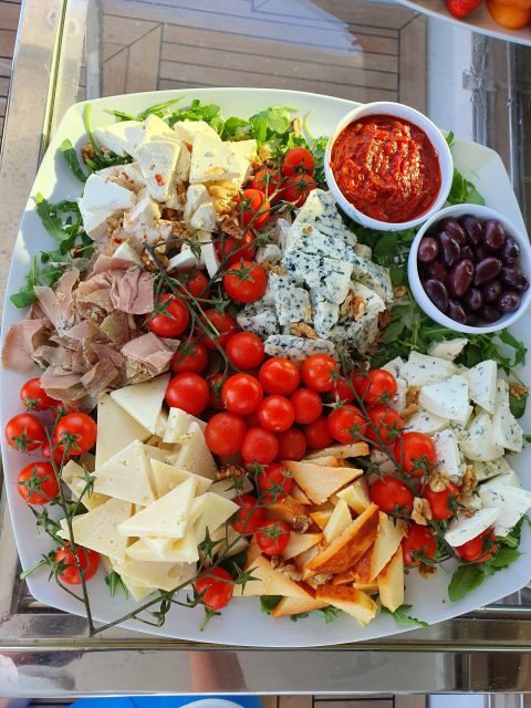 Mykonos: Semi-Prive Aegean Sunset Cruise with Mykonian Snack - FAQs  