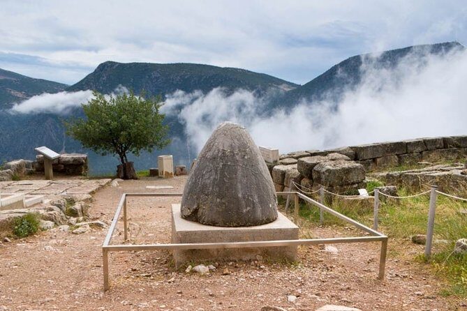 Mystical Delphi & Hosios Loukas Byzantine Wonder Luxury Day Tour - FAQs