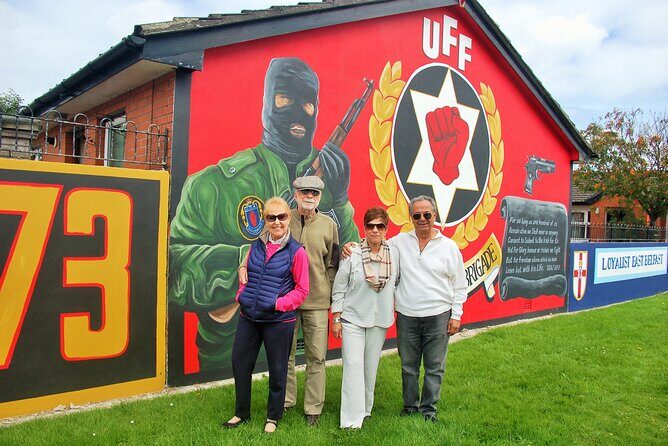 N0 1 Belfast black cab Irish and British mural 2hr private tour - An In-Depth Look at the Tour Itinerary