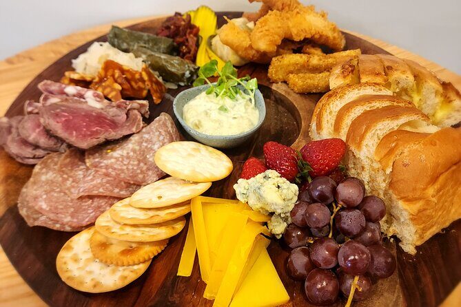 Napier Gourmet Winery Luncheon + tastings at 3 Great Wineries - Key Points