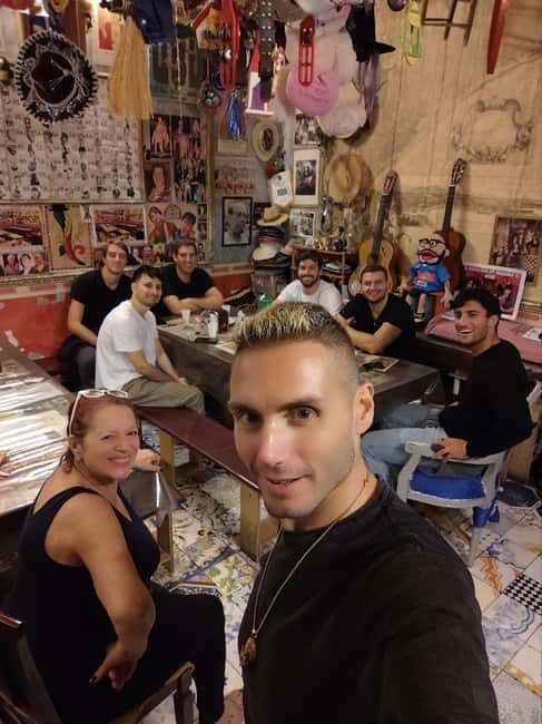 Naples: Authentic Family Home Lunch with Music Show & Spanish Quarters Tour - An In-Depth Look at the Experience