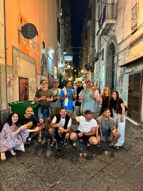 Naples cheers: Bar tour with Free Drinks - Key Points