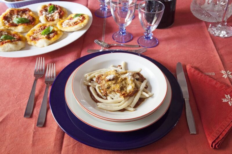 Naples: Dining Experience at a Local's Home - The Hosts and the Setting