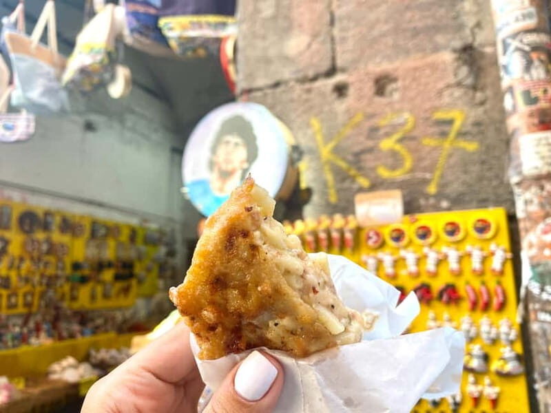 Naples: Old City Center Street Food Tour with Spritz - Why the Guides Make a Difference
