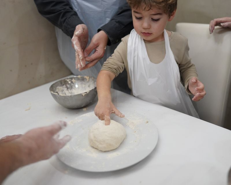 Naples: Pizza-Making Workshop with Drink and Appetizer - FAQs