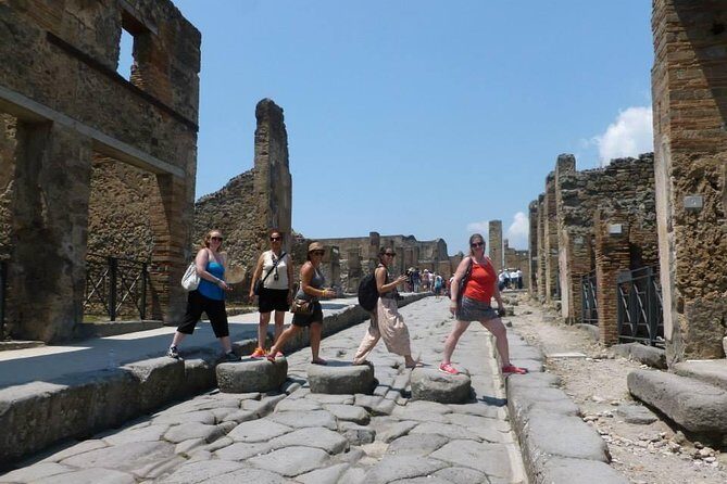 Naples & Pompeii Day Trip - Small Group - FAQ