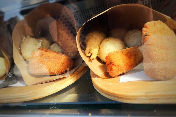 Naples Vomero: A Unique Traditional Food Tour by Do Eat Better - Exploring the Itinerary in Detail