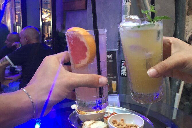 Napoli Pub Crawl in the Old Town - Key Points