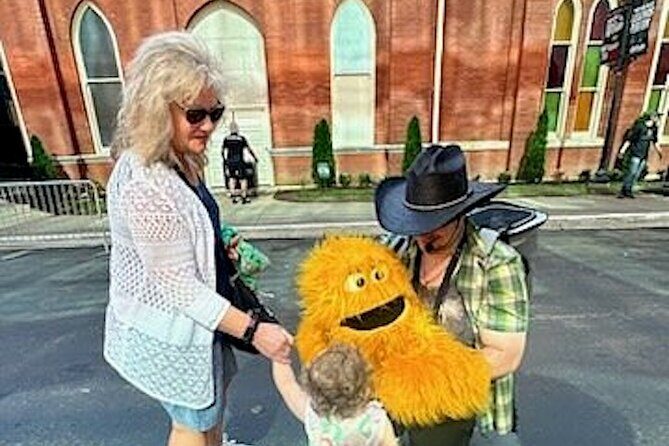 Nashville Puppet & Sightseeing Tour - An Engaging Introduction at War Memorial Plaza