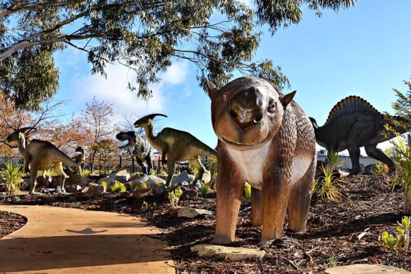 National Dinosaur Museum - Entry Ticket - Exploring the National Dinosaur Museum: A Treasure for Prehistoric Enthusiasts