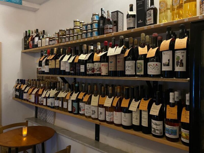 Natural Wine Tasting with snacks at Bottega Monteleone - Key Points