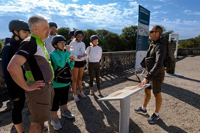 Nature electric bike ride from Paris to Versailles - Riding Experience and Group Atmosphere