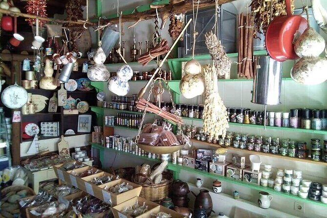 Naxos Old Town Private Food Tour with Dinner and Pickup - FAQs