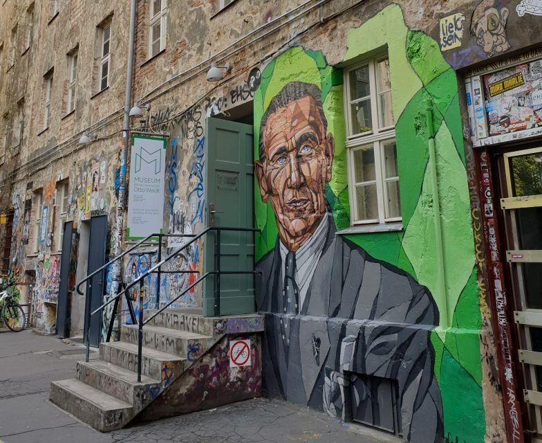 Nazi Berlin and the Jewish Community Tour - Exploring Anhalter Bahnhof and the Surroundings