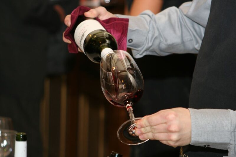 Neive: Reds of Piedmont Wine Tasting Tour with 5 Glasses - Discover Piedmont’s Wine Heritage in Neive