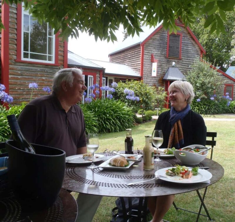 Nelson: Wine and Art Tour with Tastings and Lunch - Key Points