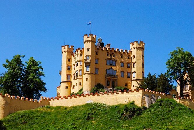 Neuschwanstein and Hohenschwangau Exclusive Skip-the-Crowds Tour - Exploring Hohenschwangau Castle and Waterfalls