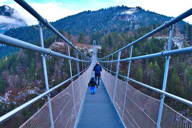 Neuschwanstein and Hohenschwangau plus Oberammergau Private Tour - Neuschwanstein Castle: The Fairytale Hero