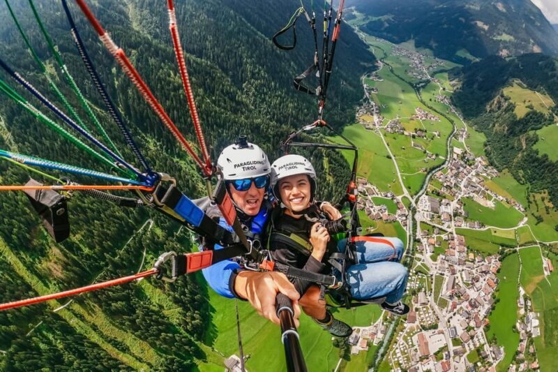 Neustift im Stubaital: Tandem Paragliding Flight - Key Points