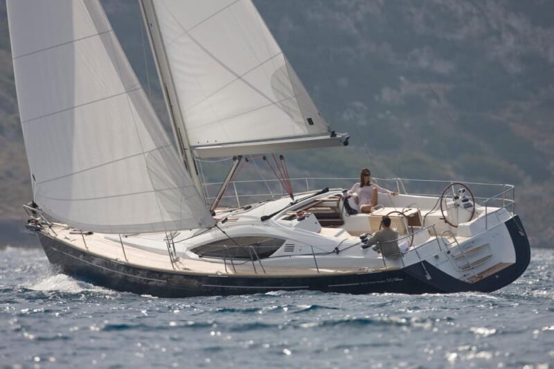 New Forest: Sail with Lunch or Dinner from Lymington - An Authentic Look at the Lymington Sailing Experience