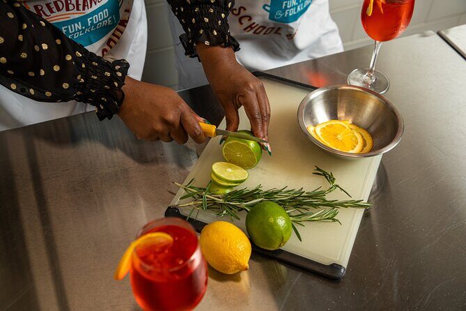 New Orleans Courtyard Cocktails: Happy Hour Mixology Class - Who Should Consider This Experience?