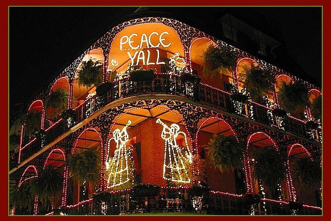New Orleans Jingle Bells, Booze, History, Paranormal and Voodoo Walking Tour - Who Will Enjoy This Tour?