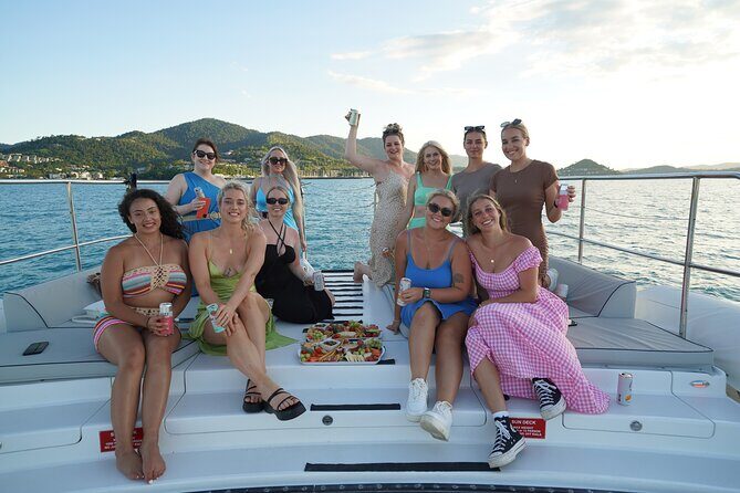 NEW SUNSET TOUR-Airlie Beach Sunset Sail in Style- BYO drinks - The Sum Up