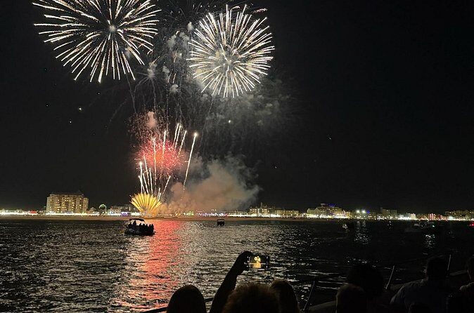 New year's Eve Fireworks Cruise aboard the Sea Rocket - What’s Included and What’s Not