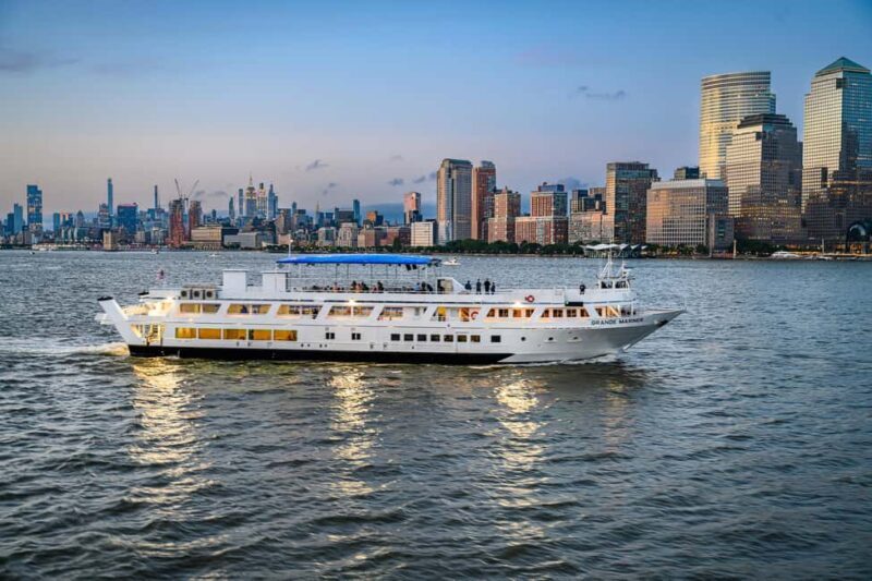 New York City: Fall Foliage Oktoberfest Cruise - Key Points