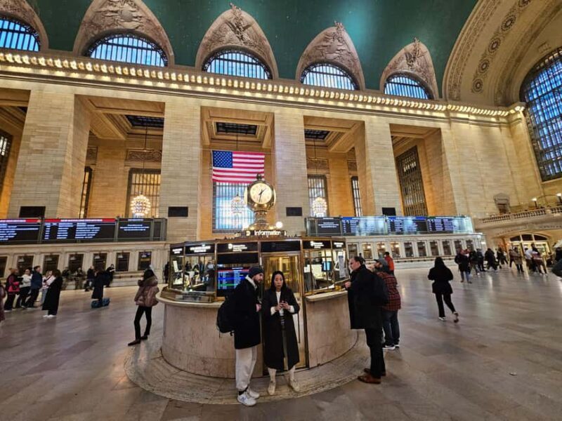 New York City: Gossip Girl Walking Tour - Key Points