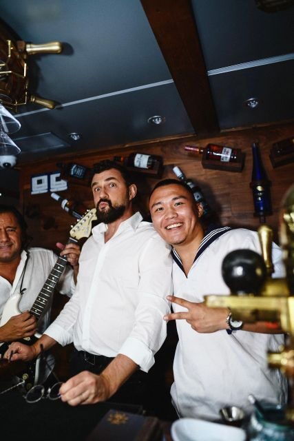 New York City: Gourmet Dinner Cruise with Live Music - Who Would Love This?