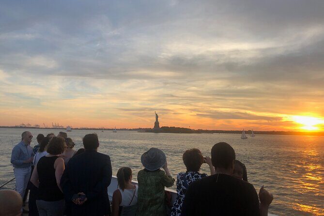 New York City Skyline Sunset and Night Cruise - The View & Photo Opportunities