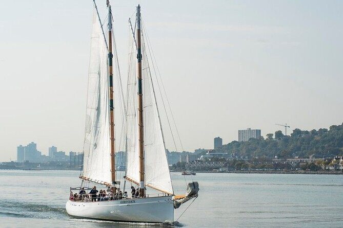 New York Fall Foliage Sail up the Hudson River - An In-Depth Look at the New York Fall Foliage Sail