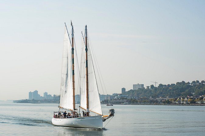 New York Fall Foliage Sail up the Hudson River - Frequently Asked Questions