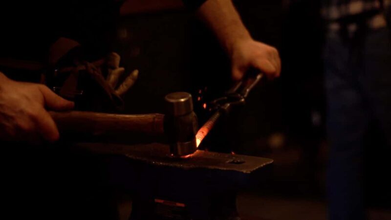 New York: Forge a Survival Knife Experience - Who Should Consider This Experience?