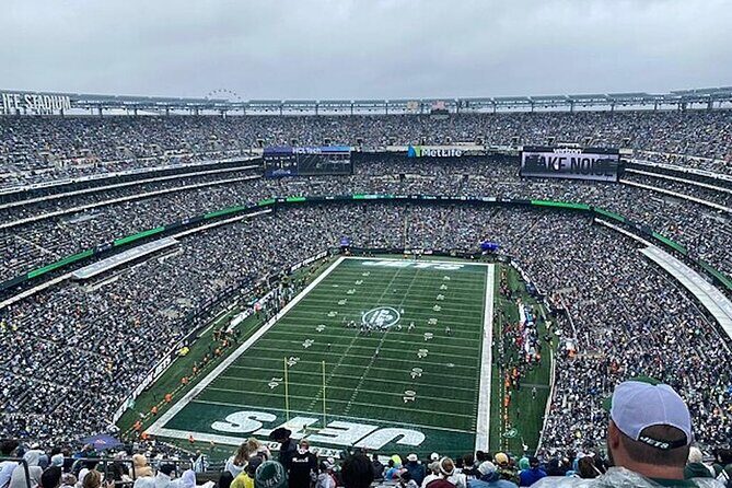 New York Jets Football Game at Metlife Stadium - Exploring the Tour: A Deep Dive into What You’ll Experience