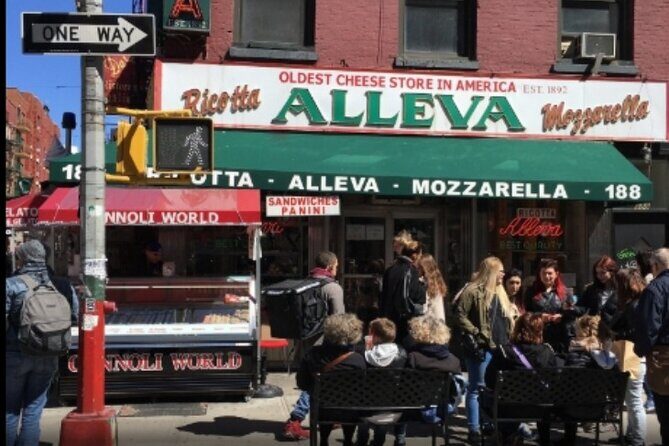 New York Main Attractions Tour with City Bus & Subway! - Transportation and Group Size: Why It Matters