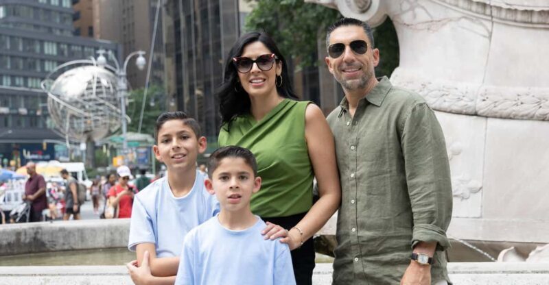 New York: Photoshoot in NYC DUMBO BROOKLYN BRIDGE - Exploring the NYC Photoshoot in DUMBO & Brooklyn Bridge: A Detailed Review