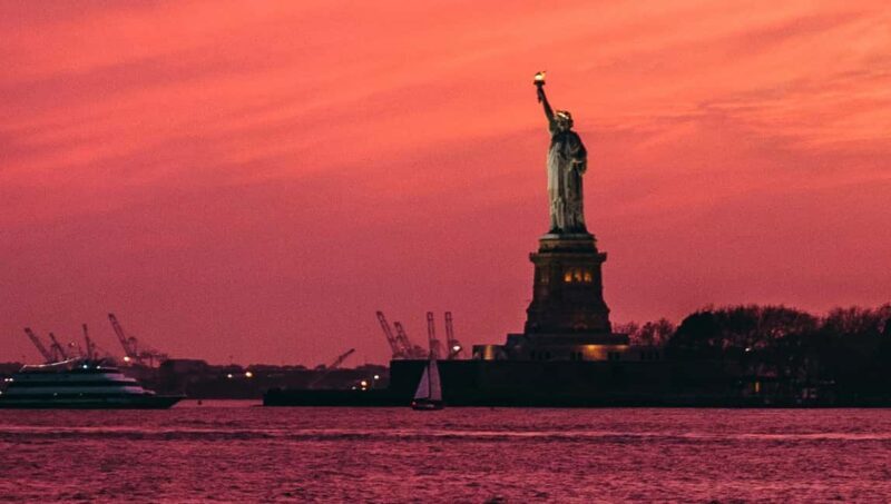 New York: Sunset Cruise with Statue of Liberty Views - The Experience: What You Can Expect