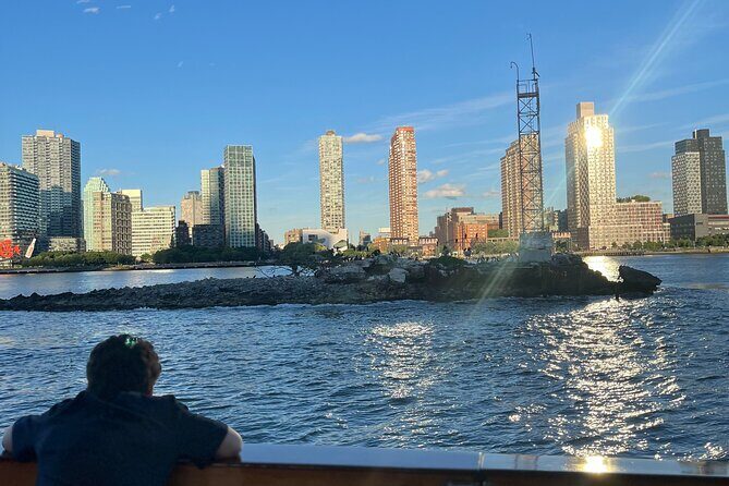 New York Urban Wildlife Sunset Boat Tour - Accessibility and Booking Info