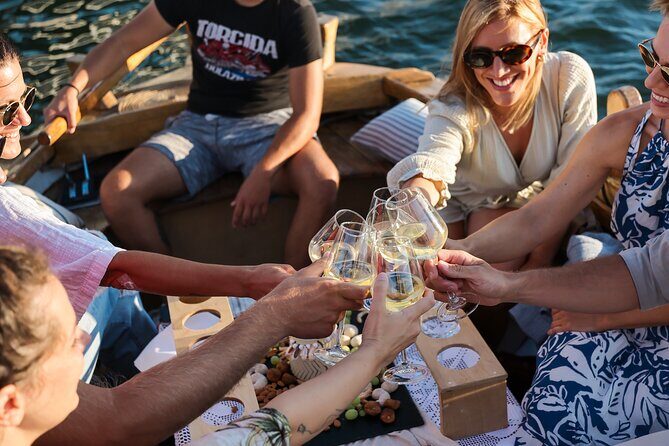 NEW! Zadar Traditional Boat Ride & Old Town Walking Tour by uur - FAQs