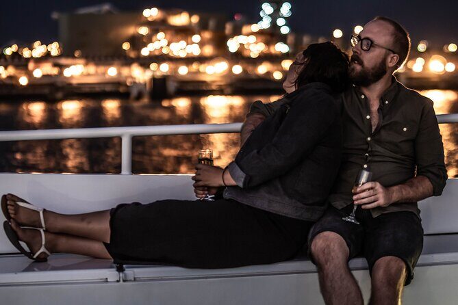 Newcastle Harbour Dinner Cruise with Buffet and Live Music - Key Points