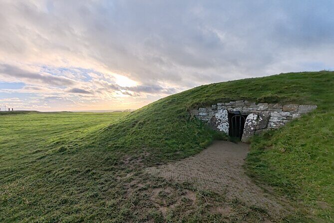 Newgrange, Trim Castle and Hill of Tara Private Tour from Dublin - FAQ