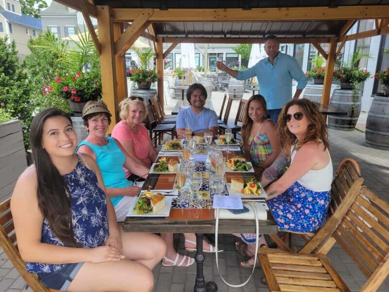 Newport: Highlights Tour with Local Cuisine, Unique History - Exploring Newport’s Past and Present  