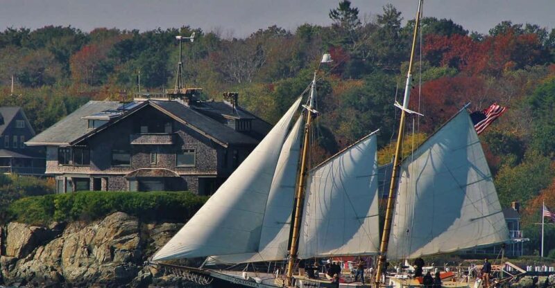 Newport: Morning Mimosa Sail aboard Schooner Aquidneck - The Itinerary: What to Expect on the Schooner Aquidneck