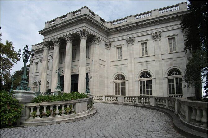 Newport Trolley Tour with Marble House - Viking Tours - Who Should Consider This Tour?